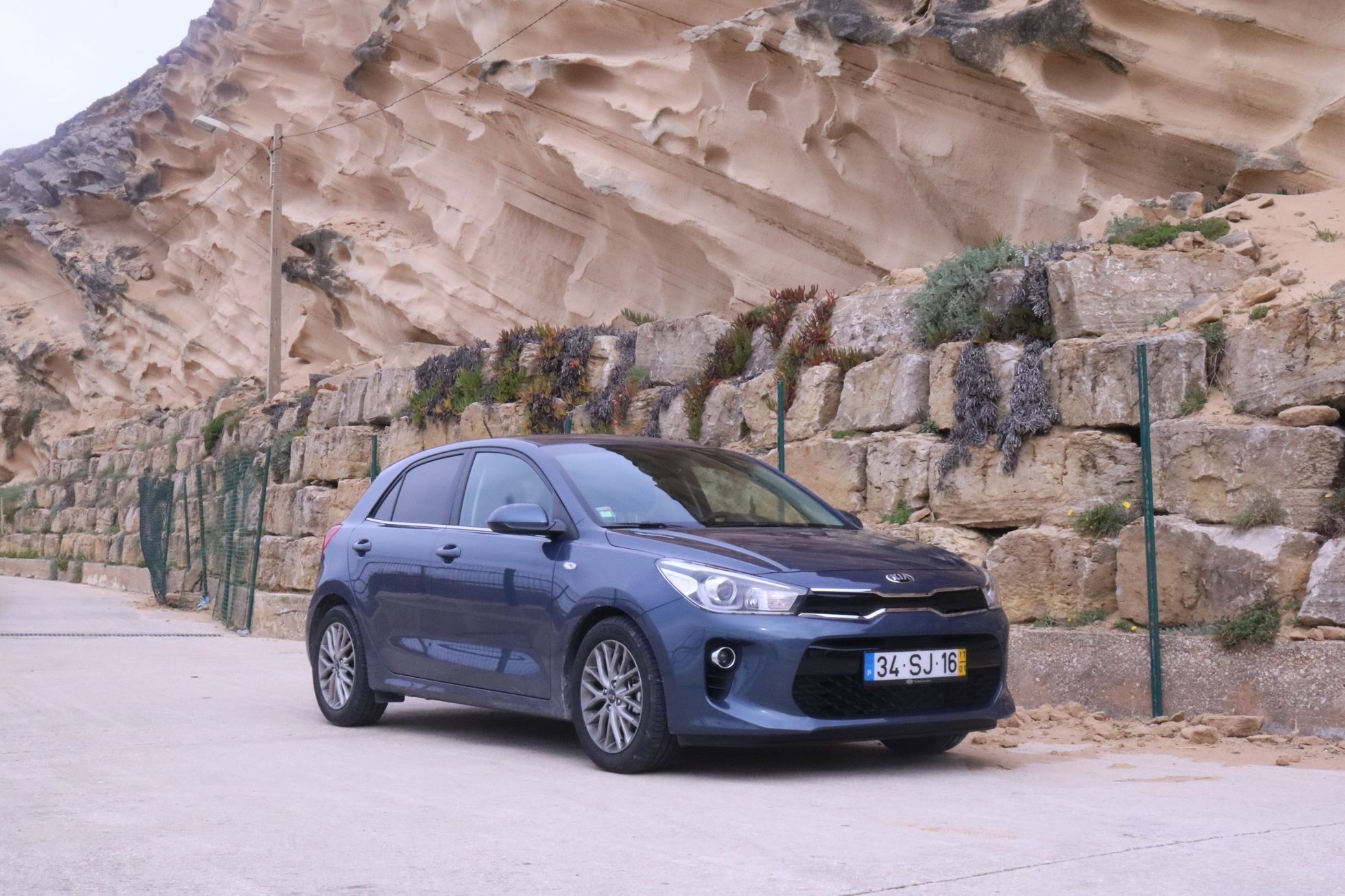 Takto vypadá nová generace modelu Kia Rio. Pořád je to jedno z ...