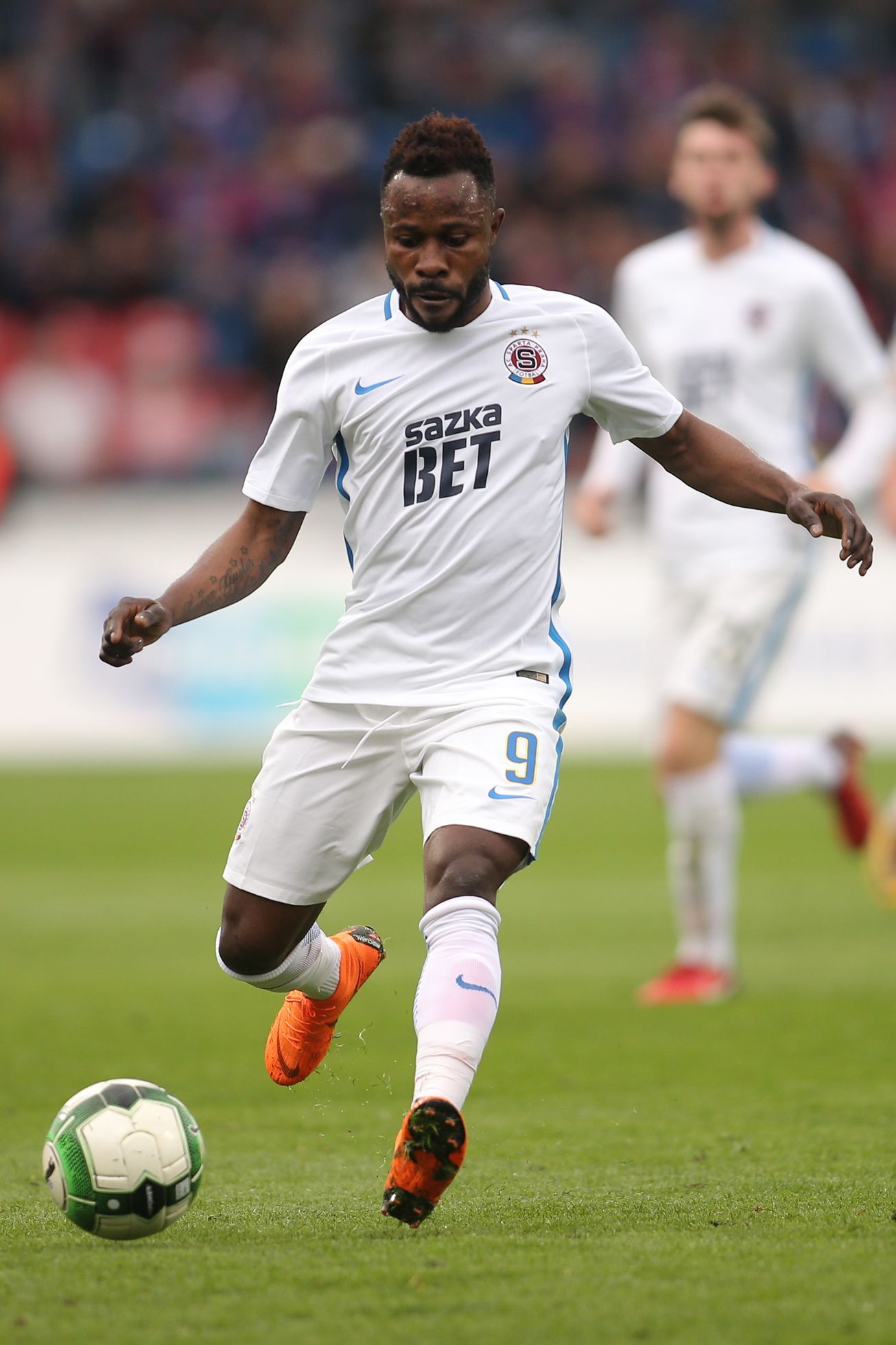 Salto, pivo, čtyři góly a výsledek, který netěšil ani jednoho soupeře ...