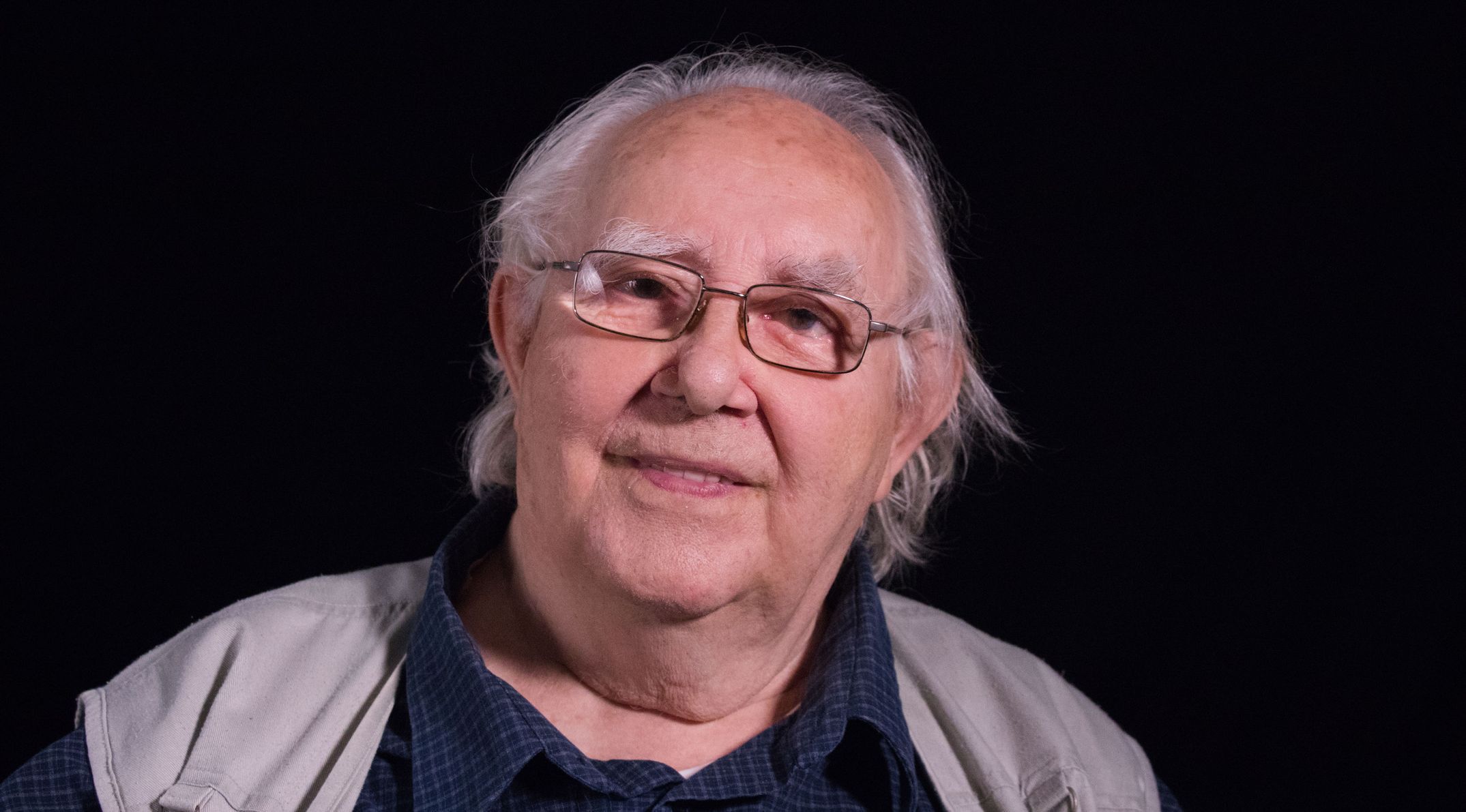 Odešel Jan Konzal. Ženatý biskup, který místo paláce žil v paneláku ...