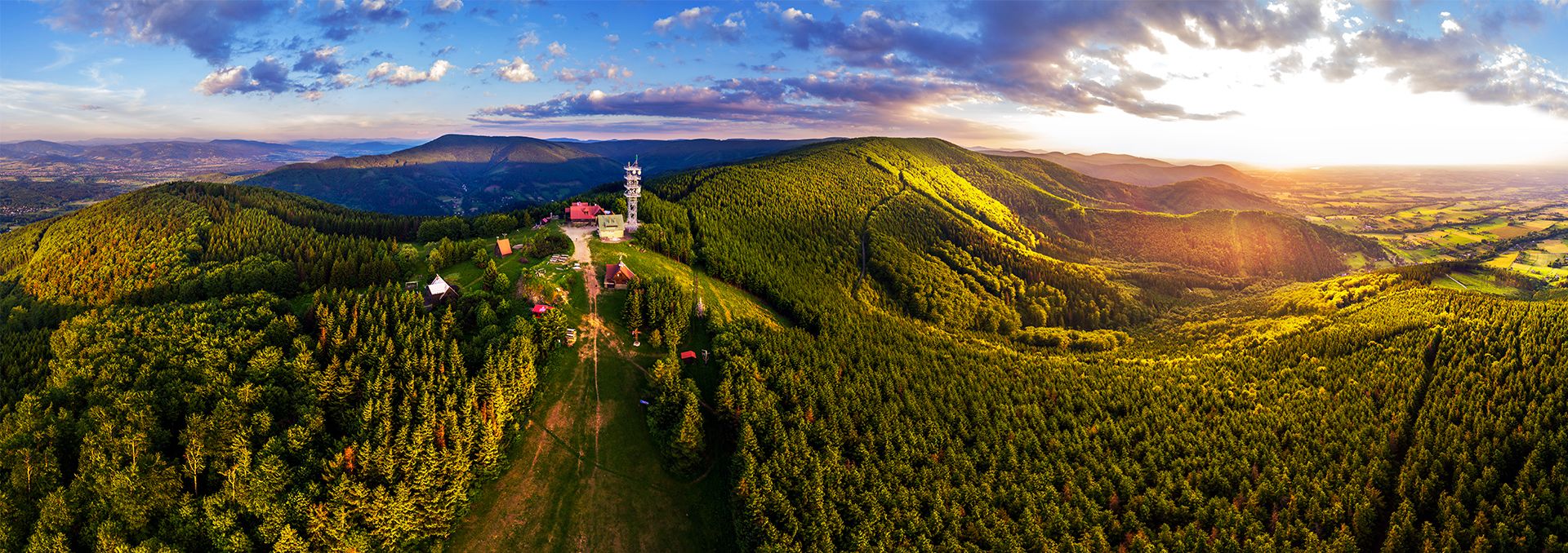 Foto: Pralesy a ojediněle pestrá krajina Beskyd jsou chráněny zákonem ...