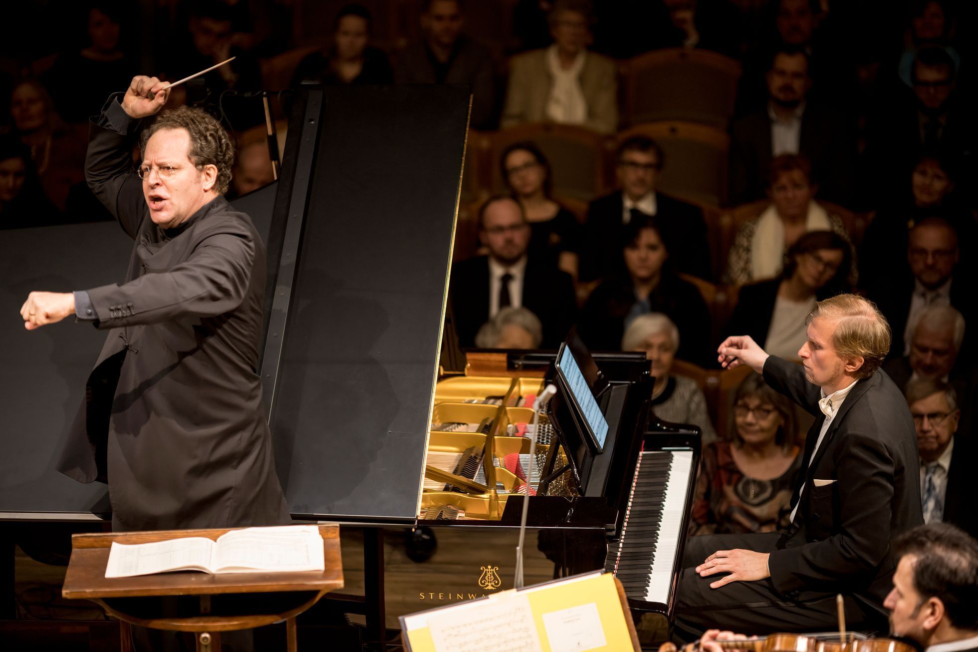 Symfonický orchestr Českého rozhlasu, John Axelrod, 2022 - Aktuálně.cz