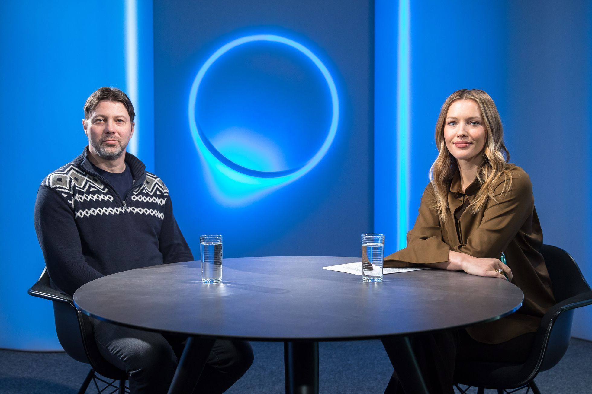 Spotlight - Martin Novák a Linda Bartošová - Aktuálně.cz