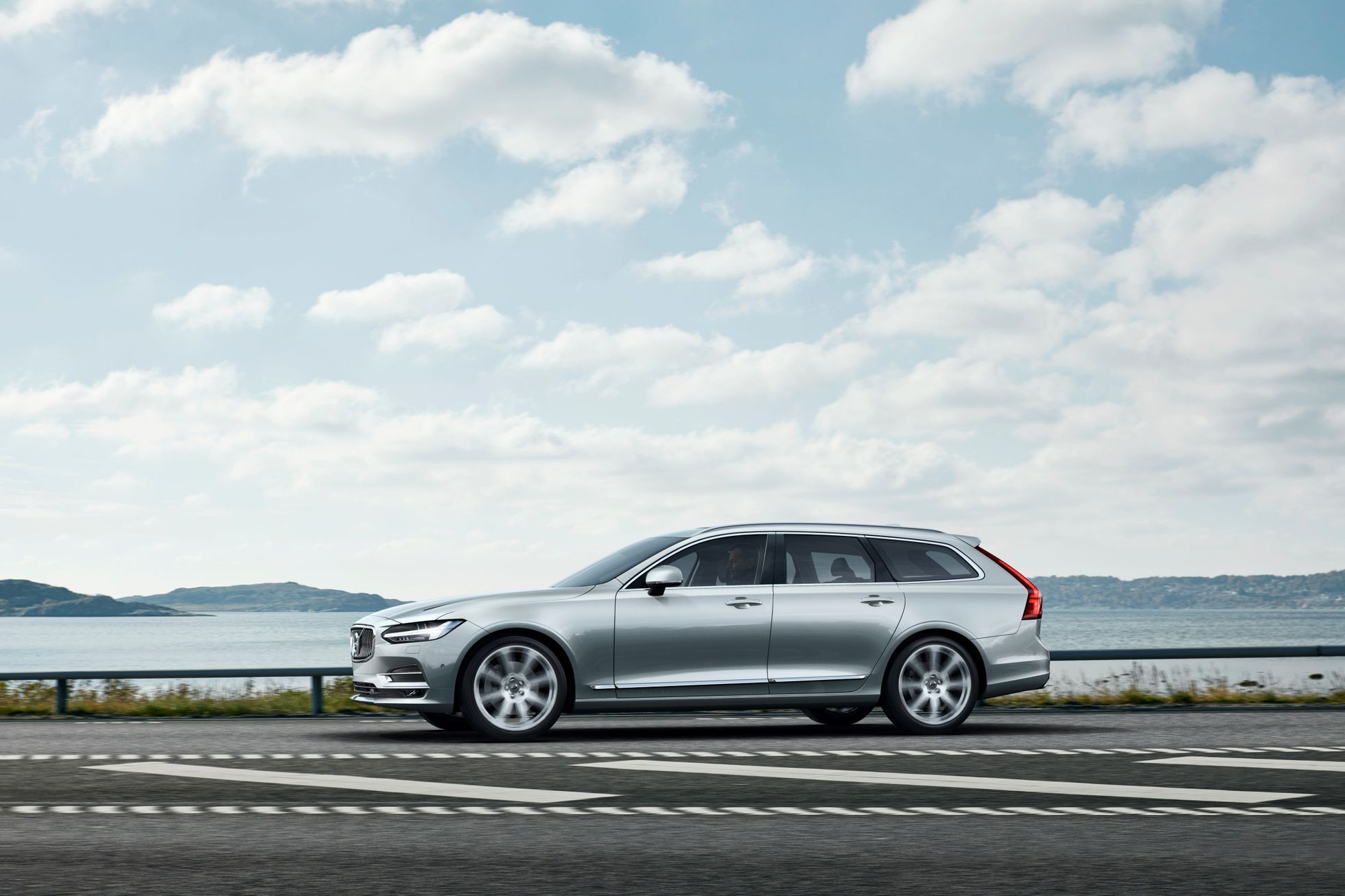 Volvo V90 - Aktuálně.cz