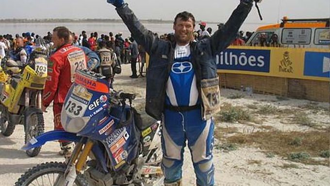 Zkáza Čechů na Dakaru pokračuje. Macek byl vyloučen - Aktuálně.cz