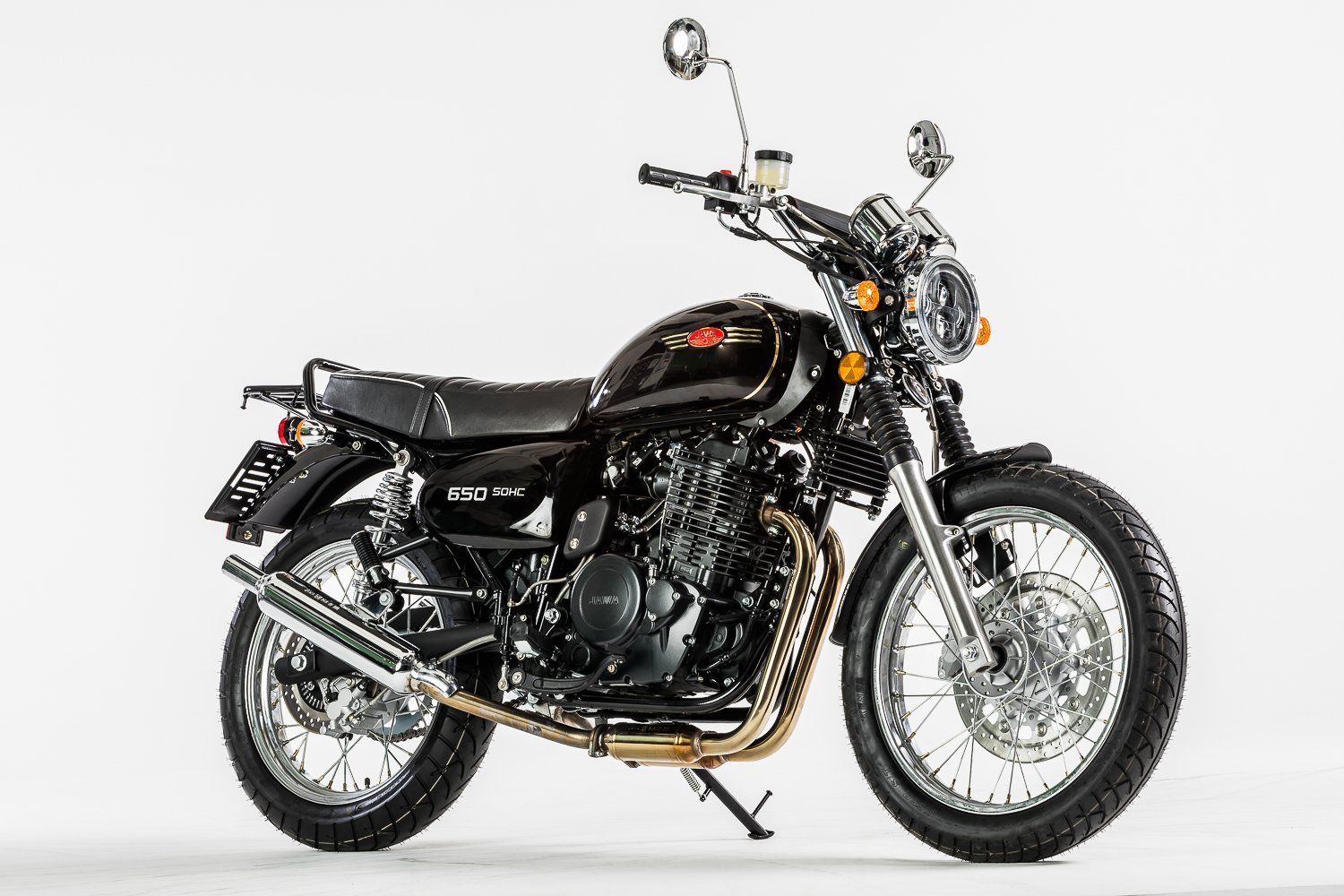 Jawa má novou motorku. Láká na nízkou cenu a odkazuje se na legendární ... Jawa má novou motorku. Láká na nízkou cenu a odkazuje se na legendární ...