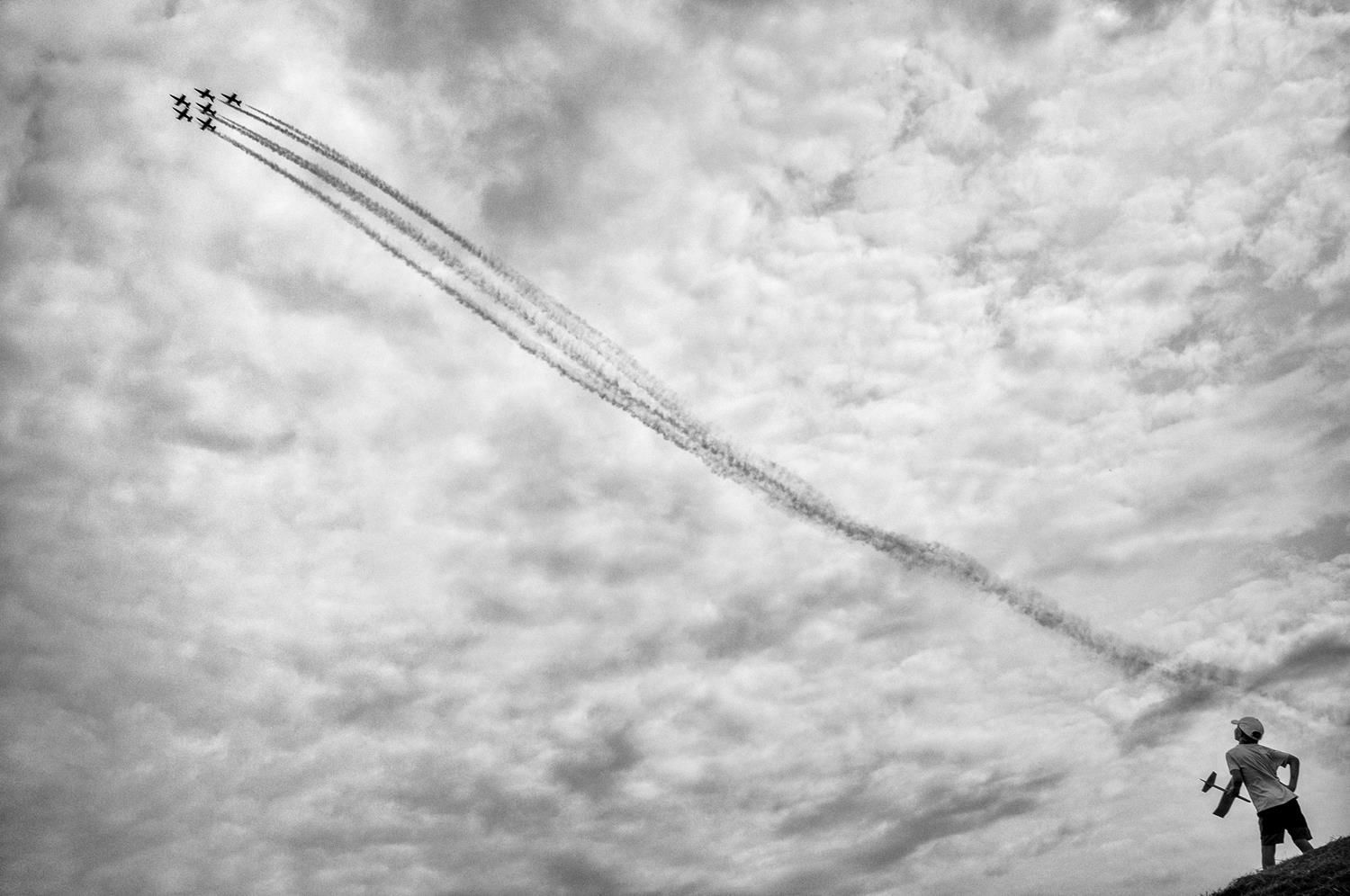 Taneční zábava seniorů i napínavé šachy. Michael Hanke fotkami zaujal ...