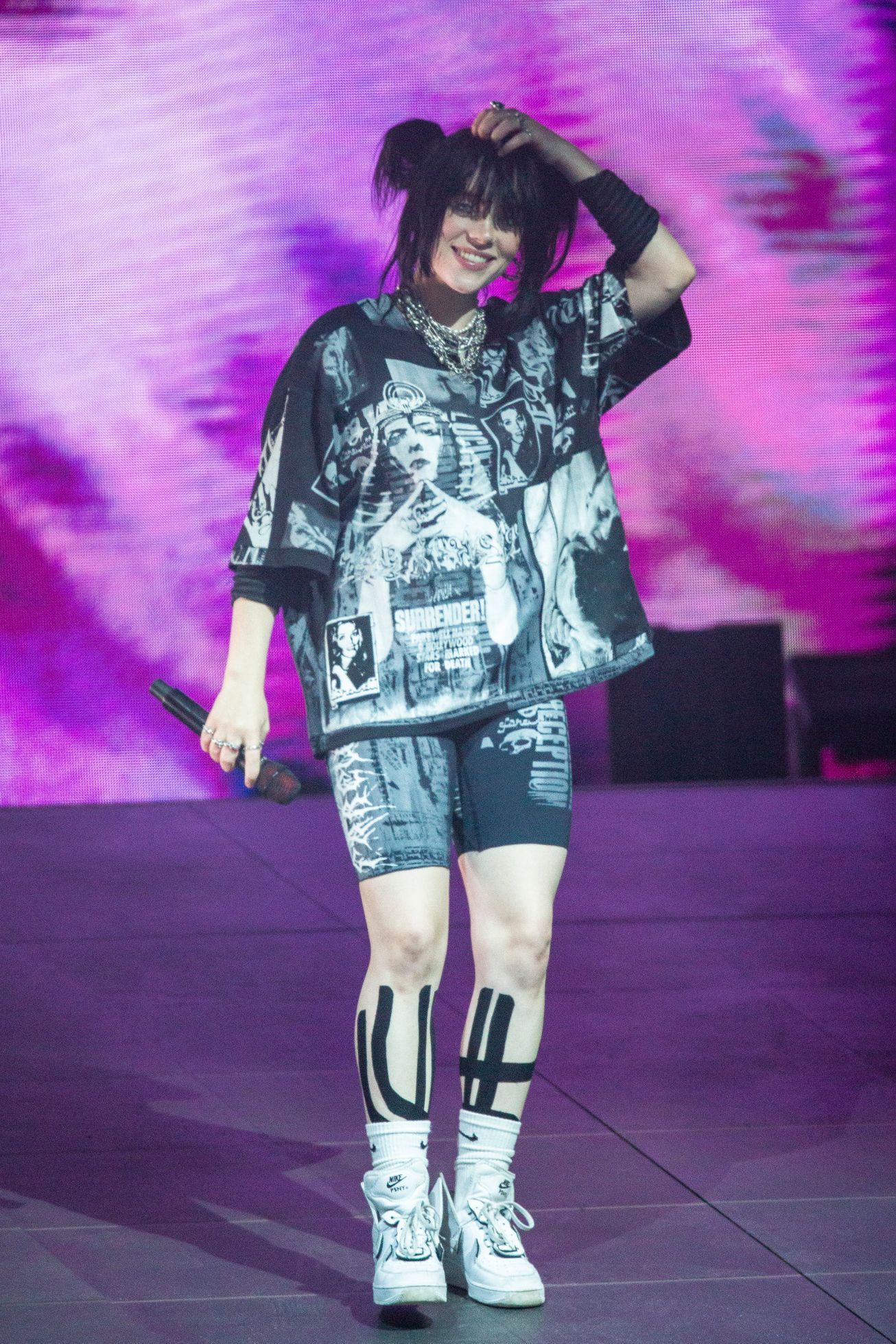 Billie Eilish Glastonbury 2022 ena cz Magaz n Pro eny Billie Eilish Glastonbury 2022 ena cz Magaz n Pro eny